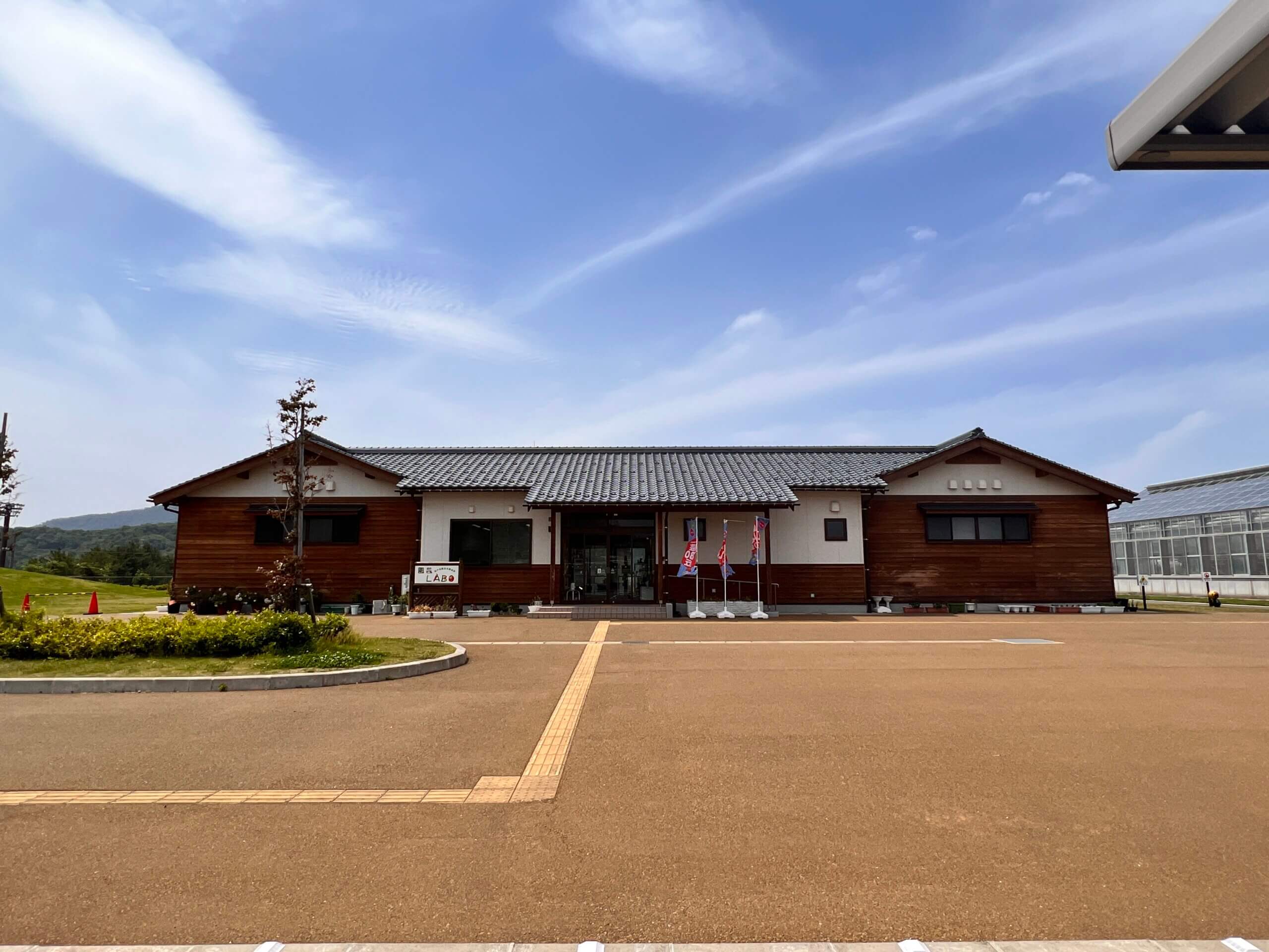 サミットHR工法 – 技術と製品 – 中大規模木造建築 – SMB建材のサミットHR工法